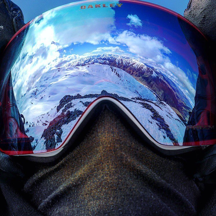 5 things you have to know to find the perfect pair of snow goggles