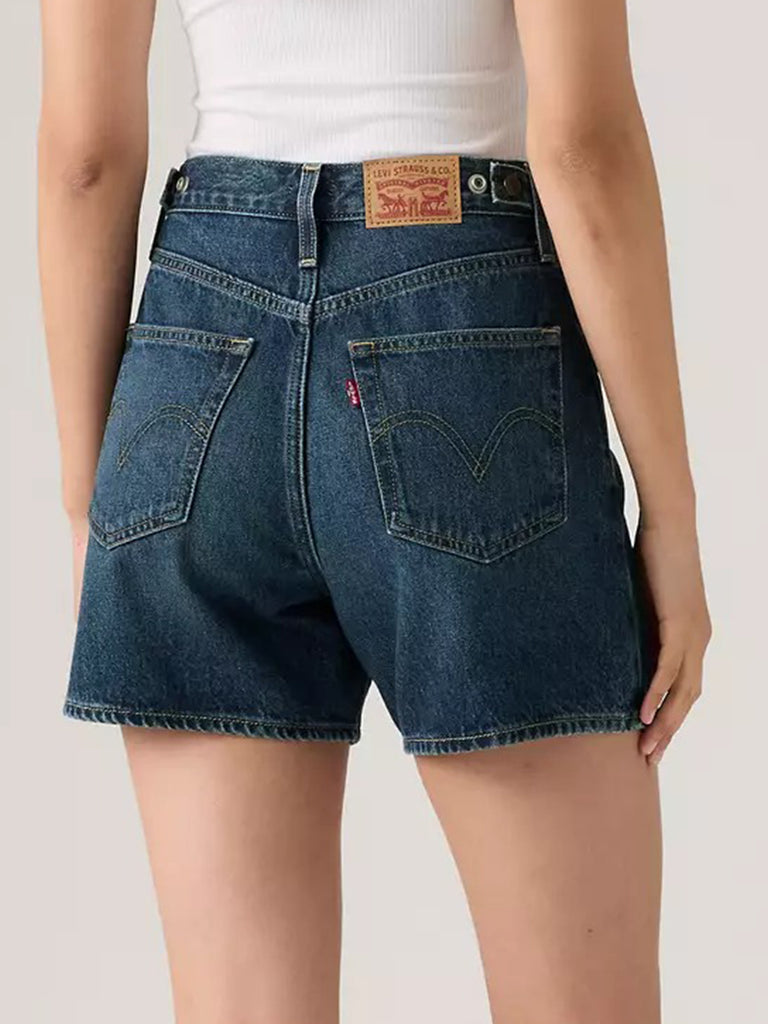 Levis Mid-Thigh Cookie Crunch Shorts Fall 2025 | EMPIRE