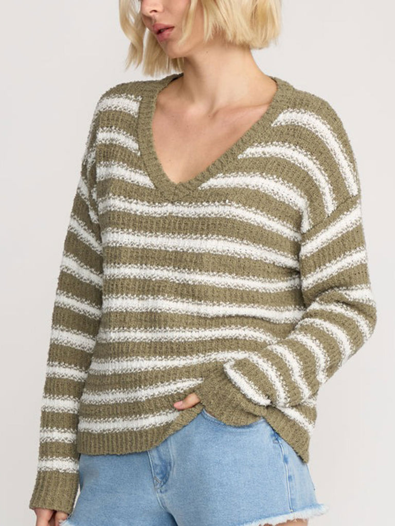 Volcom Sand Groupie Sweater Holiday 2025 | EMPIRE